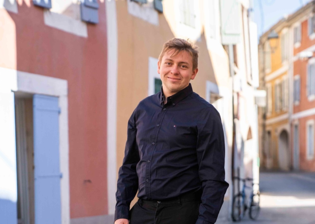 François Viette, du Six n'étoiles jusqu'au petit écran - Le Petit Varois.Fr